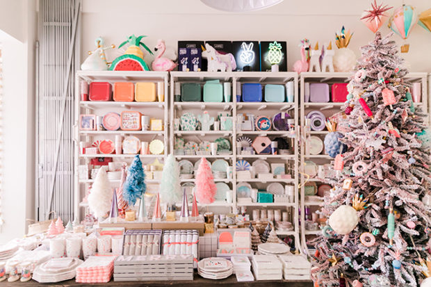 Party Planning: A Pink Candyland Christmas Get Together - Lauren Conrad